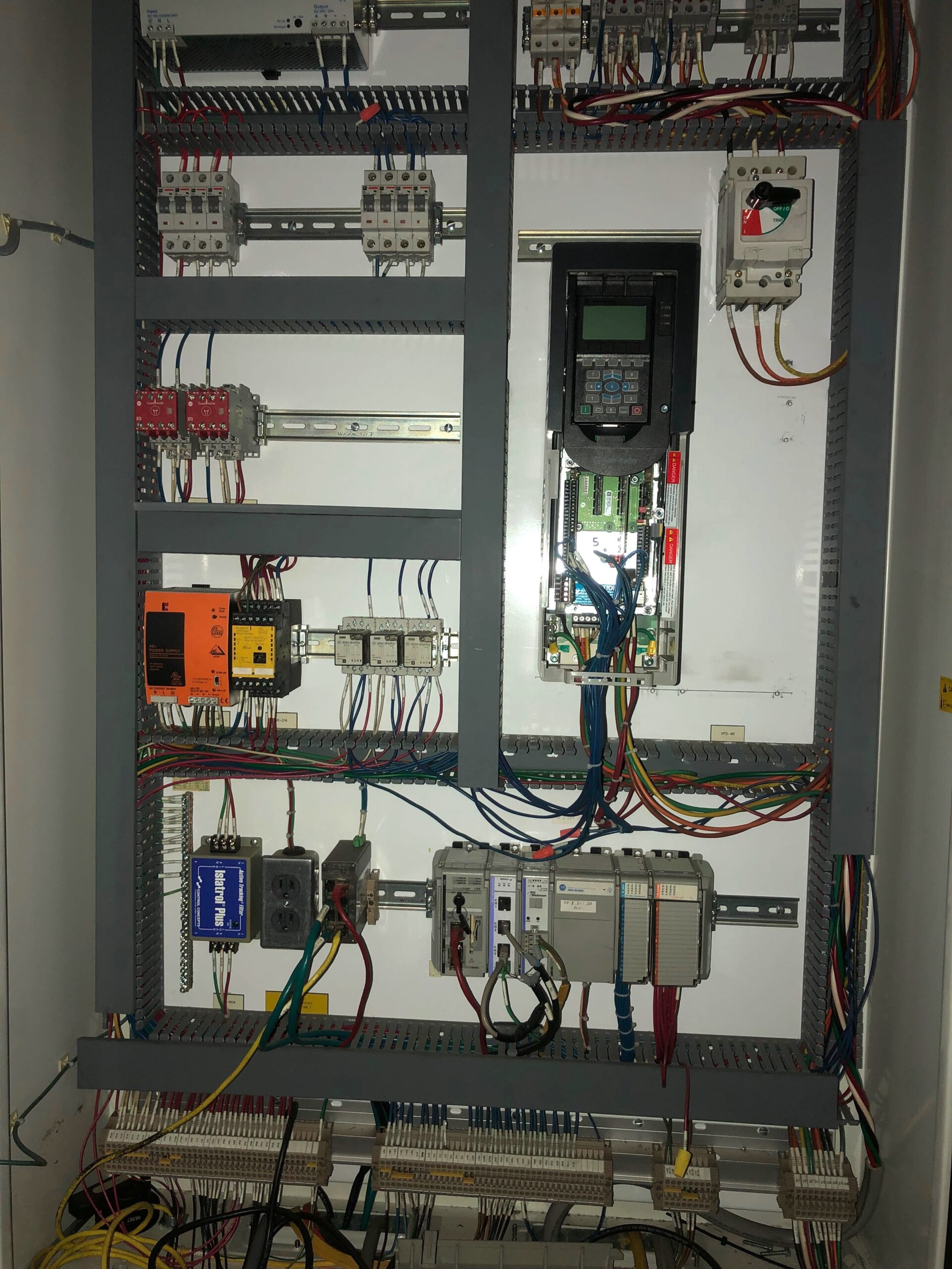 Sentry High Level Bulk Bottle or Can Depalletizer - United Food & Beverage