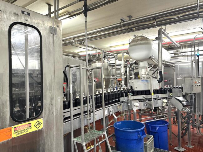 Bevcorp Crown 96 Valve Bottle Filler with Alcoa 16 Head Capper - United ...